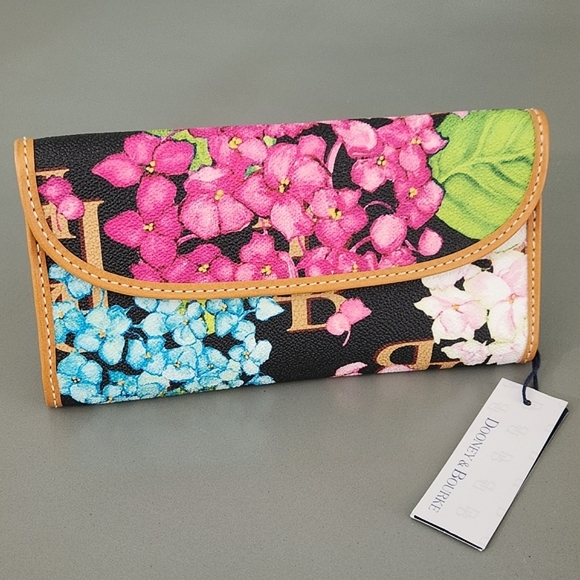Dooney & Bourke | Bags | Dooney Bourke Hydrangea Flower Floral Monogram ...